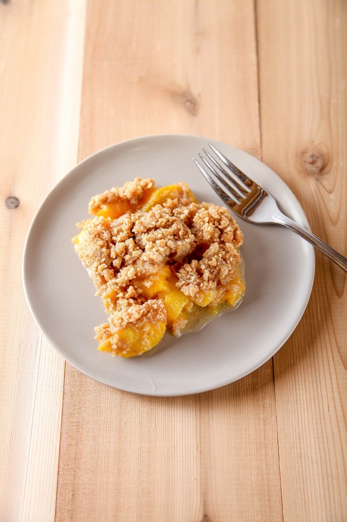 Peach Crumble - Baking Beauty