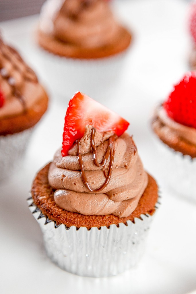 Easy Nutella Cupcakes with Nutella Buttercream - Baking Beauty