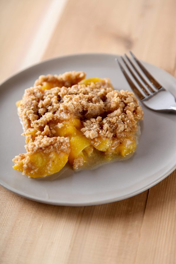 Peach Crumble With a Crunchy Crumb Topping - Baking Beauty