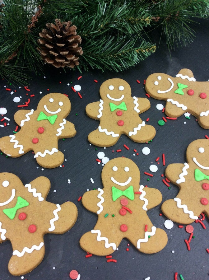 Gingerbread Cookies - Baking Beauty