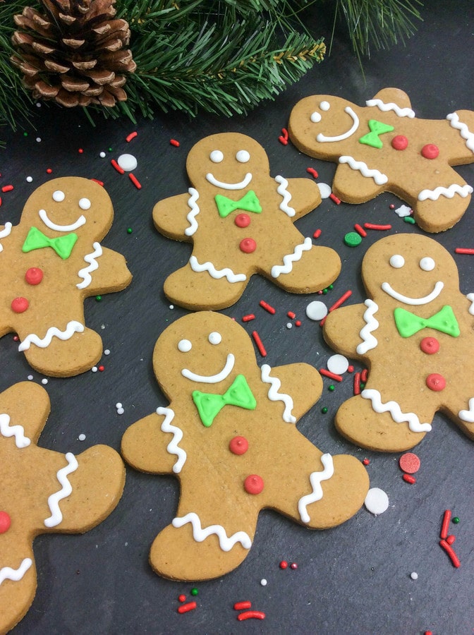 BEST GINGERBREAD COOKIE RECIPE - Baking Beauty