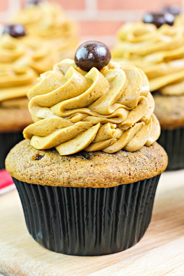 Coffee Cupcakes With Coffee Buttercream -Baking Beauty