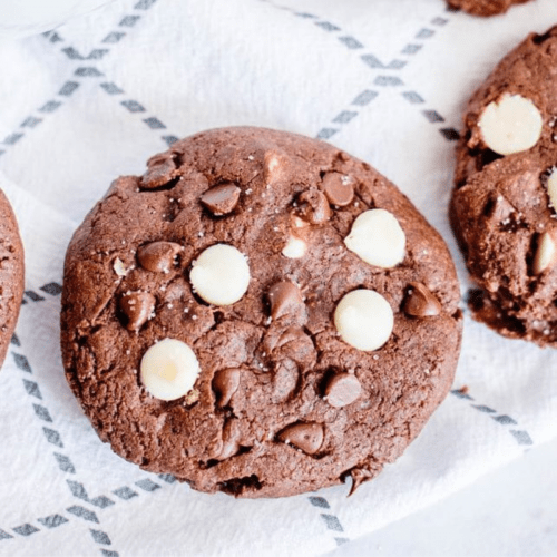 SOFT AND CHEWY COFEE COOKIES - Baking Beauty