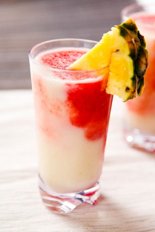 FROZEN MIAMI VICE COCKTAIL RECIPE - Baking Beauty