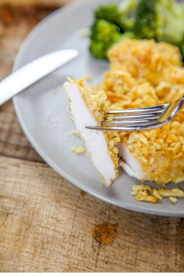 Super Crunchy Potato Chip Chicken - Baking Beauty