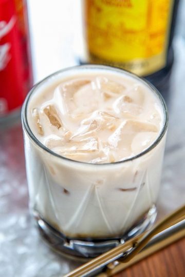 EASY WHIPPED CREAM VODKA DRINKS - Baking Beauty