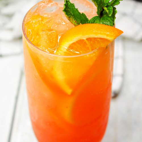 REFRESHING AZALEA COCKTAIL - Baking Beauty