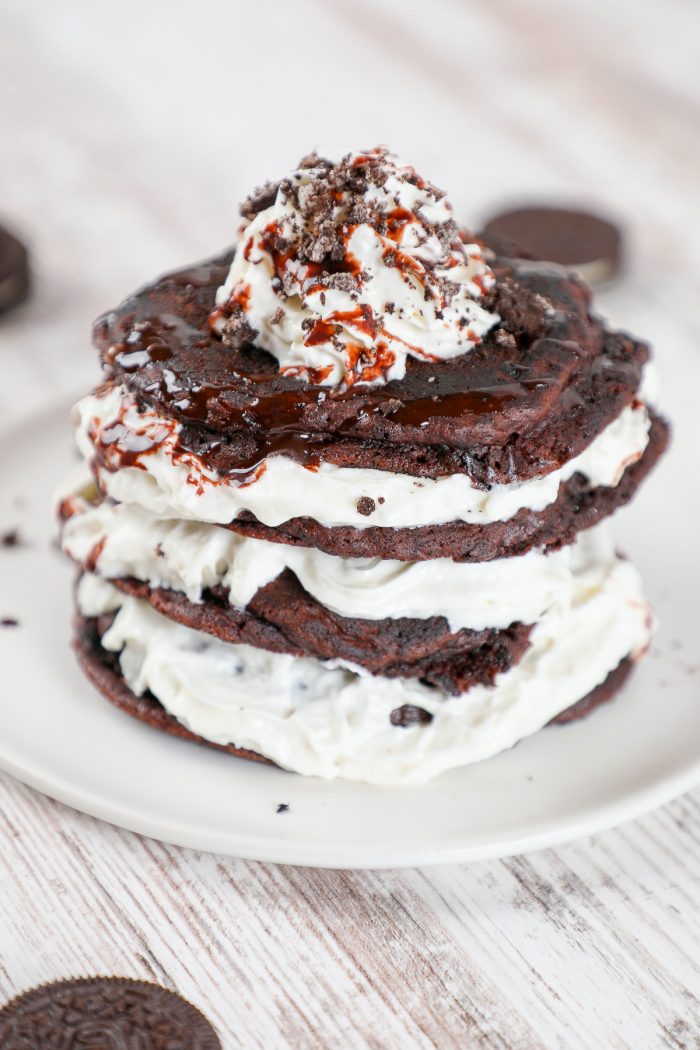 Chocolate Oreo Pancakes With Cream Filling - Baking Beauty