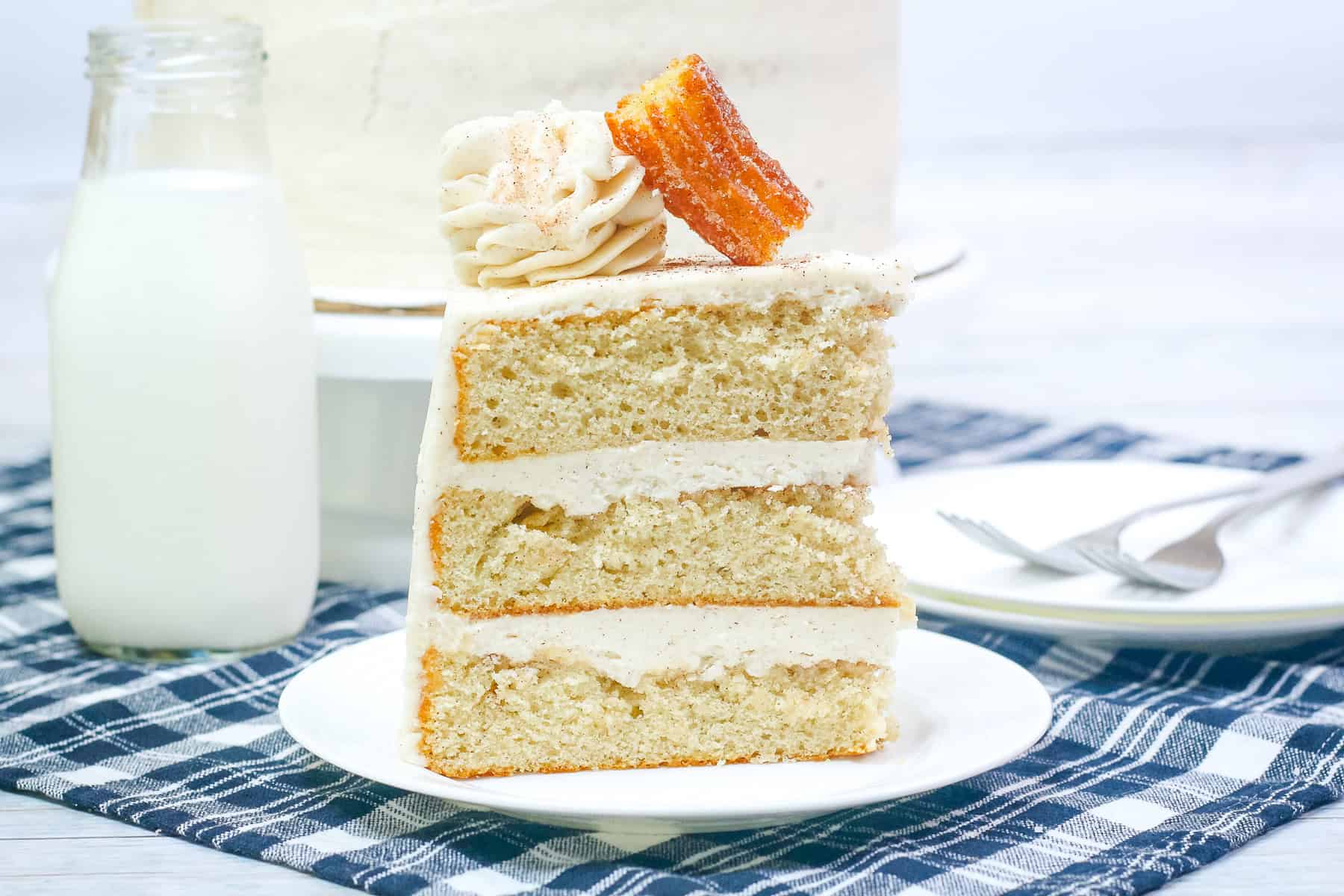 Churro Cake - Baking Beauty